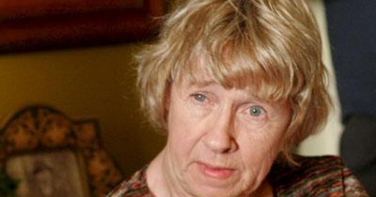 Desperate Housewives : un strip-tease pour Mrs McCluskey ! | Premiere.fr